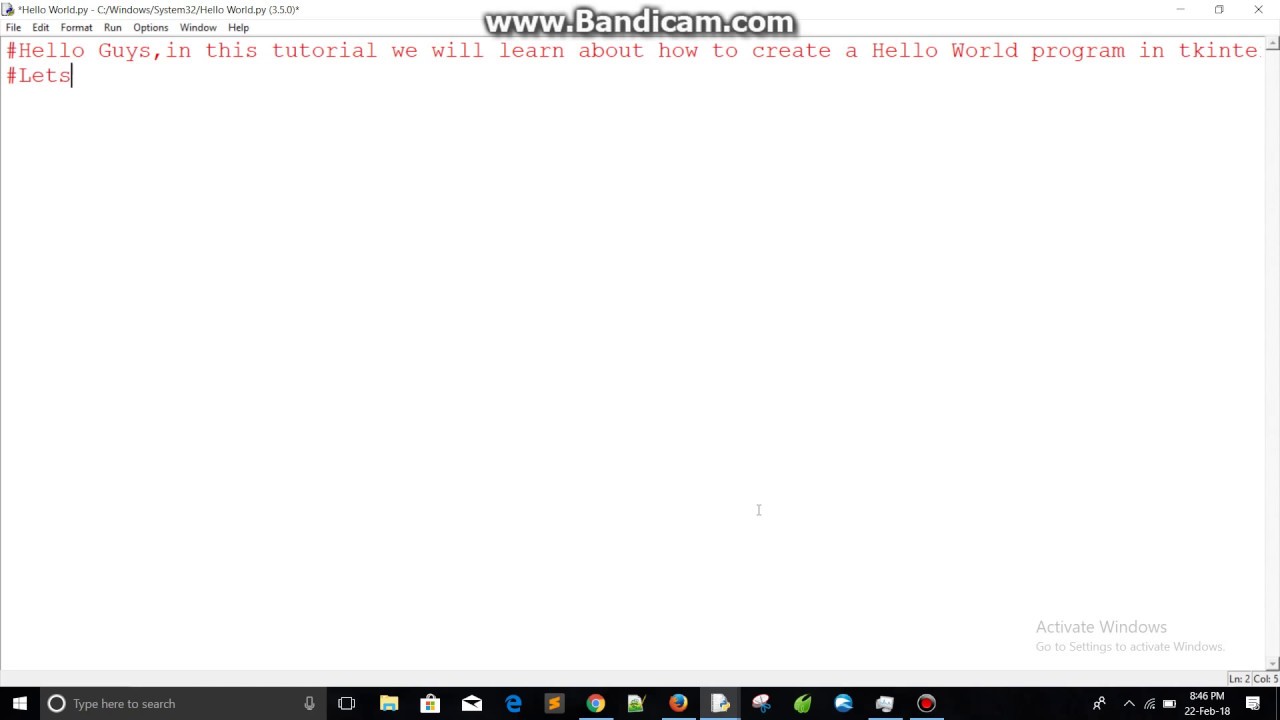 Hello World program using TKinter module in python
