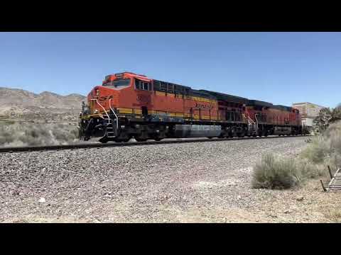 Starting my birthday weekend 🥳 with watching trains in the Cajon pass Summit ￼