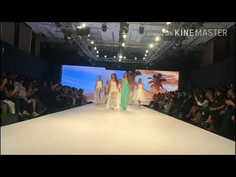*Malaika Arora Khan Showstopper For Designer Mandira Wirk At Bombay Times Fashion Week.*