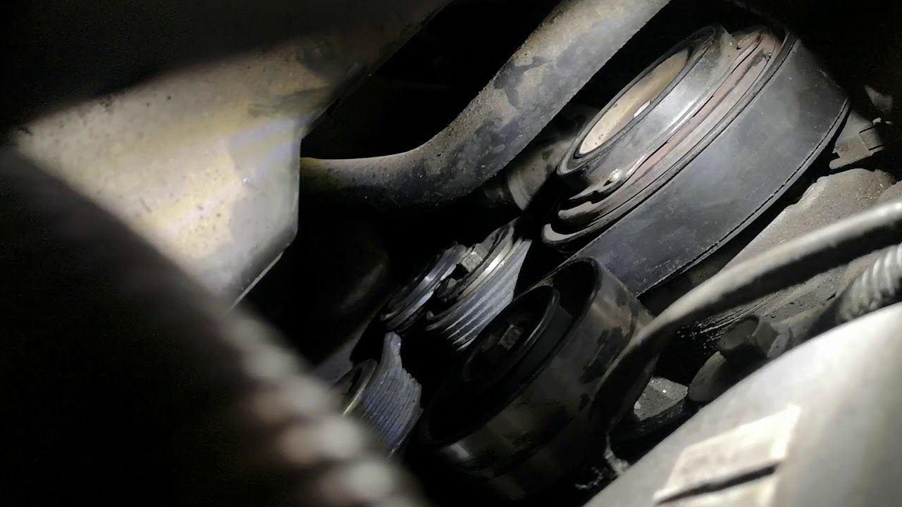 Toyota Hiace diesel belt replacement 1KD-FTV drive belt replacement