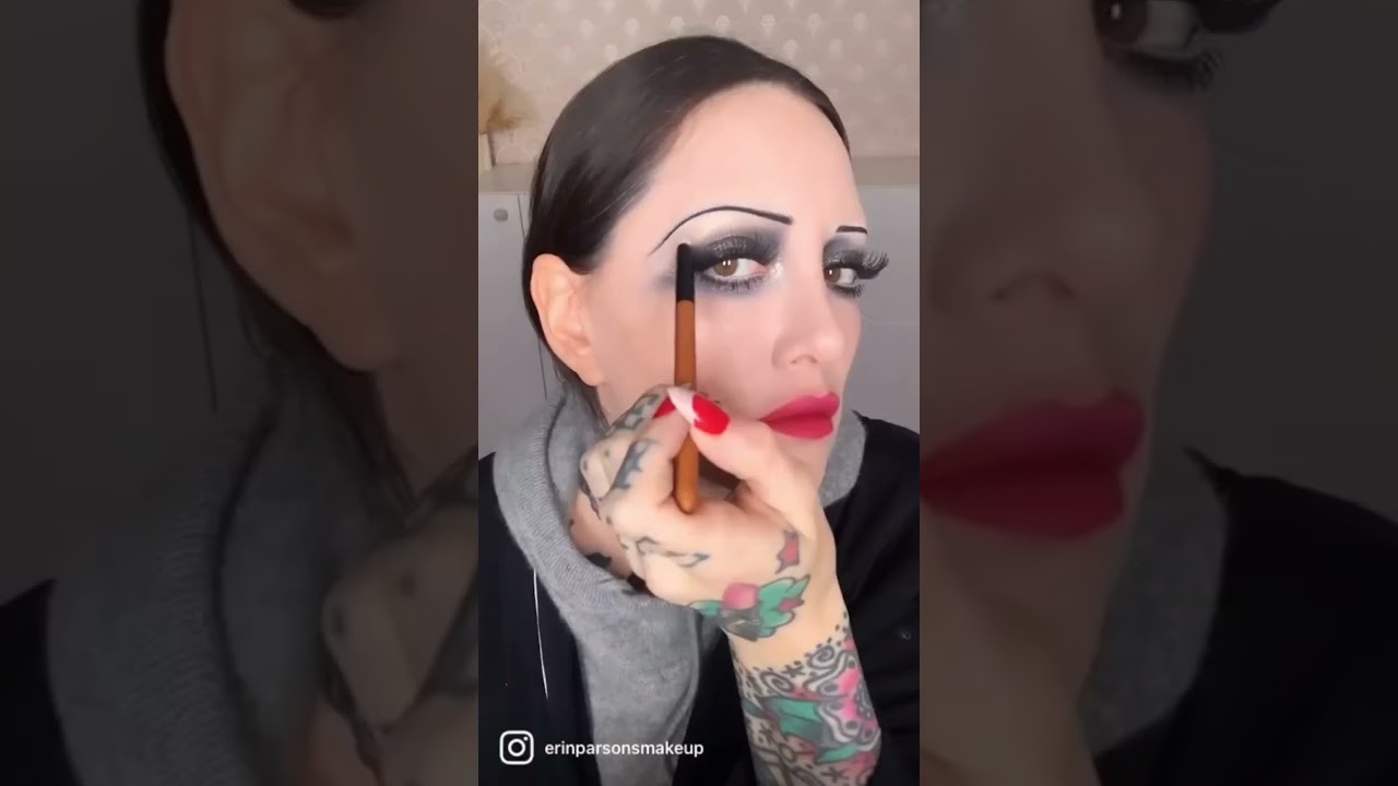 Clara Bow Makeup - she was actually a redhead 👩🏻‍🦰 #vintage #makeuptutorial