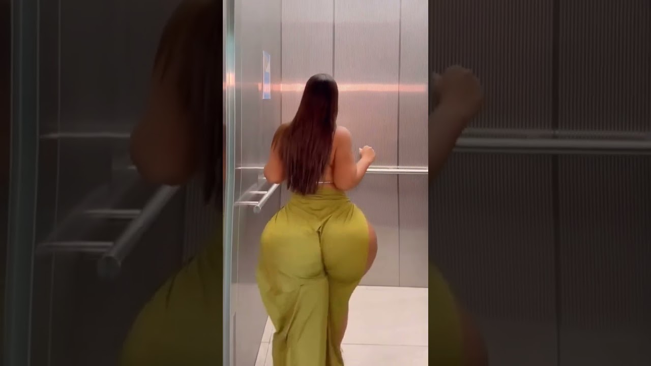 Las nalgas más grandes del mundo 😍