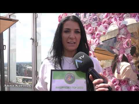 Anna Karolak saat menerima Penghargaan di Gala Top 2022 Influencers, 22.06.2022 Warsawa