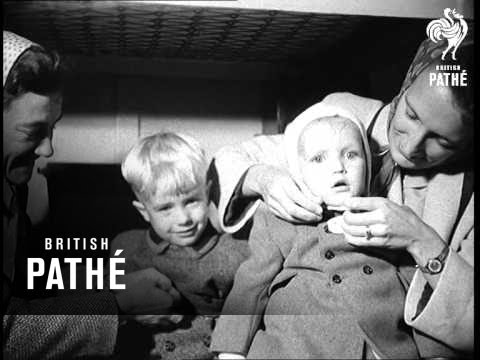 Egypt: More Families Return (1951)