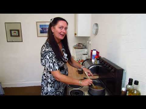 Helen’s Home Cooking Video and Recipe for Steak Pie – The Orkney News