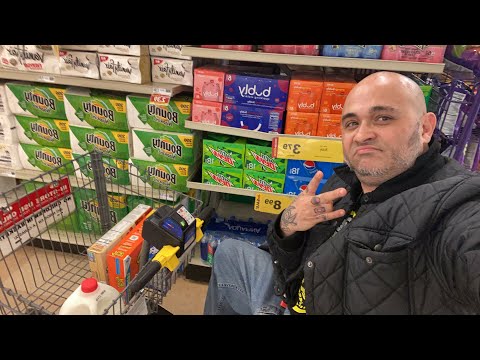 Cruising The Local Food Lion Grocery Store in Style😂🤣