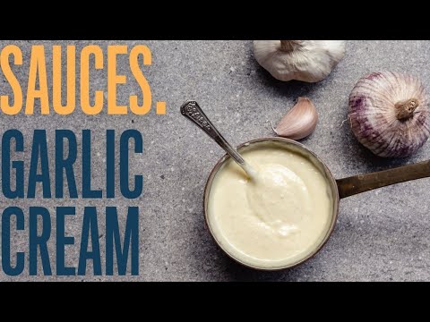 Garlic cream sauce: a simple sauce made with two ingredients