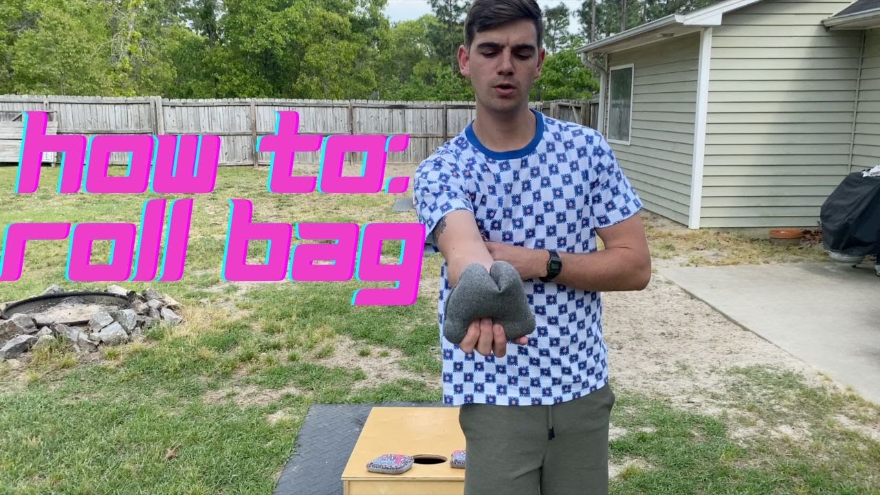 How to throw a roll bag in cornhole.