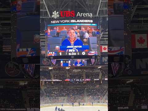 Actor Jesse Hutch attending a New York Islanders hockey game - UBS Arena - December 2023
