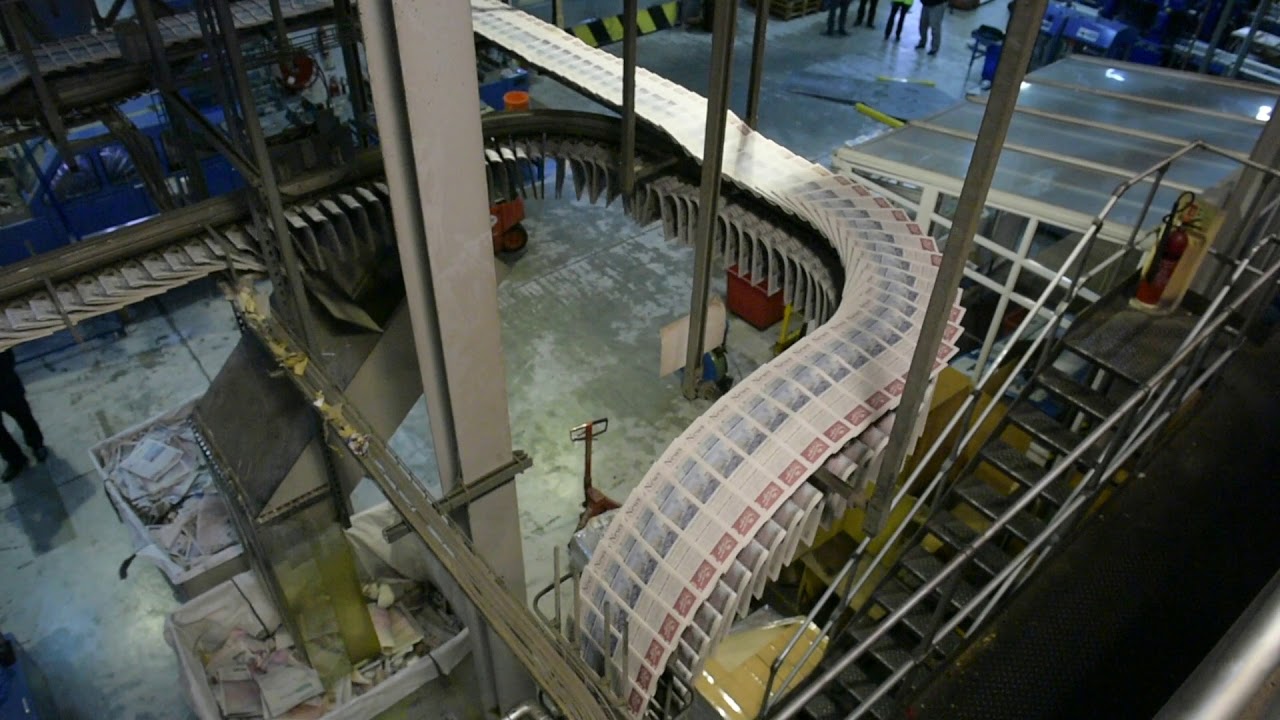 Newbury Weekly News press running for last time in Newbury