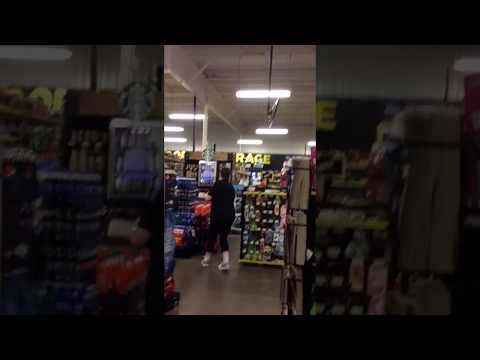 Dollar General Corporation Review - upset customers of Tonkawa