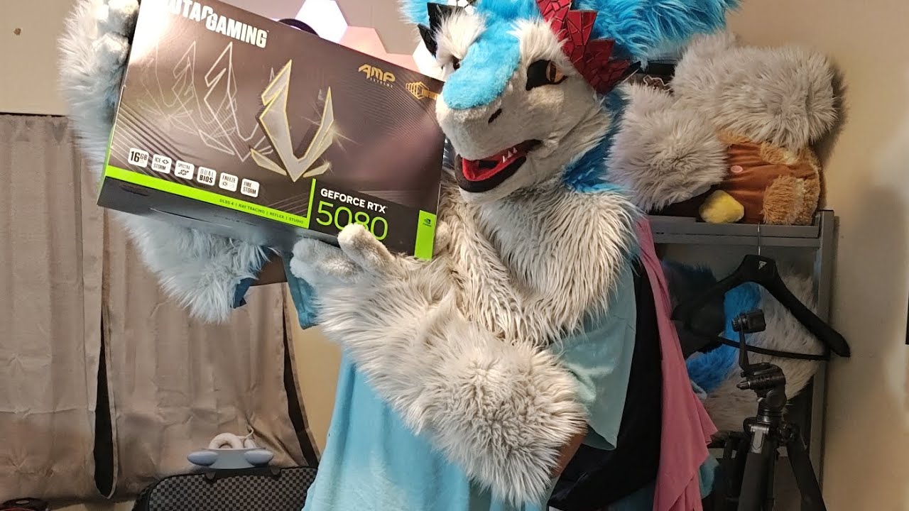 Furry Unboxes A RTX 5080!! :0