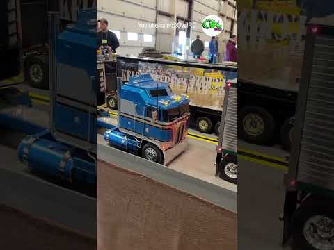 Yikes! RC tractor trailer fender bender
