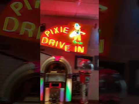 Pixie old fashioned restaurant Mt. Pleasant Michigan #pixie #restaurant #classic