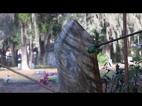 Archeologists encourage community involvement in cemeteries