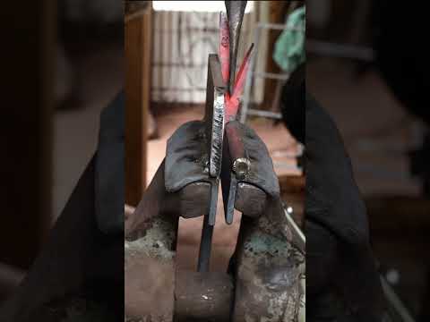 Forging a poker end - #shorts