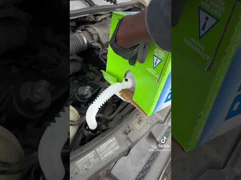 Mercedes Sprinter DEF Light On! #shorts #def #sprintervan #sprinter #diesel #exhaust #dieselengine