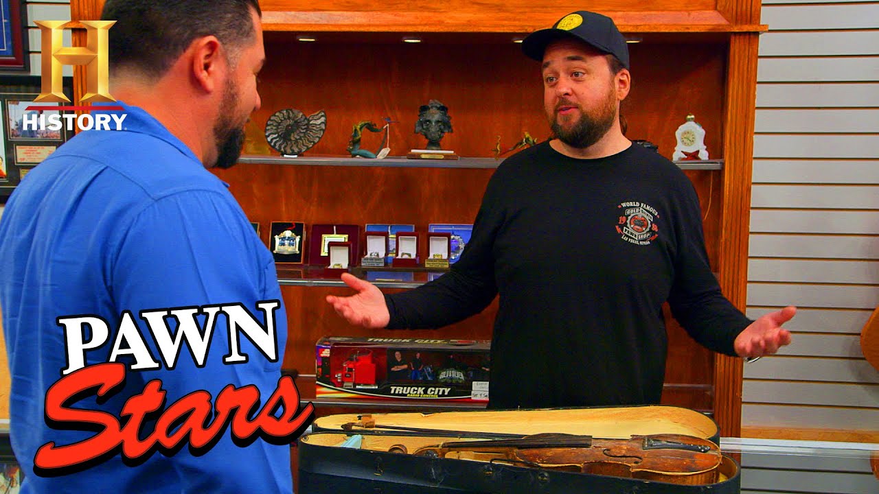 VERY RARE VIOLIN IS ALSO VERY FAKE (Season 17) | Pawn Stars