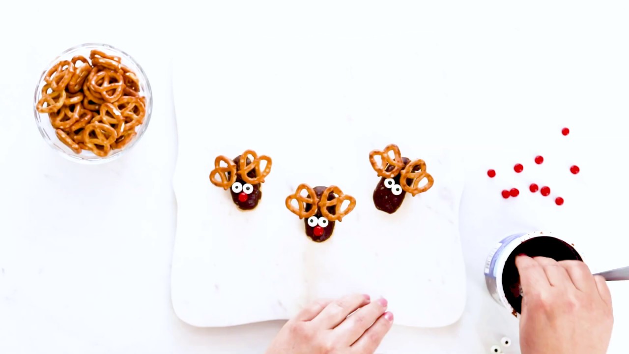 Cutefetti's Mini Eclair Reindeer Pops Video