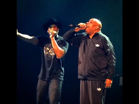 Run-DMC Pay Tribute To Larry Smith At Christmas in Brooklyn [Photos ...