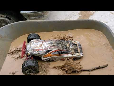 traxas rustler in wheel Barrel