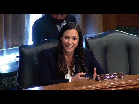 U.S. Sen. Katie Britt (R-Ala.) Questions Federal Reserve Chair Powell During Senate Banking Hearing