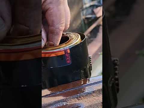 K&N S0 1004 OIL Filter cut open