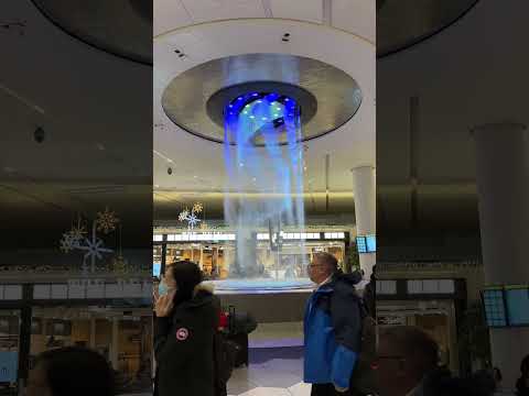 La Guardia Airport✈️ New York City 🇺🇸 NYC⛲Amazing fountain 🗽NY travel vlog