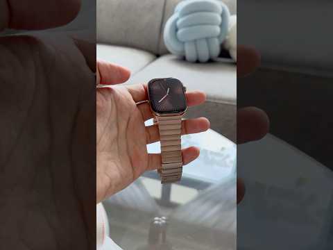 Apple Watch Series 10 46mm gold link bracelet