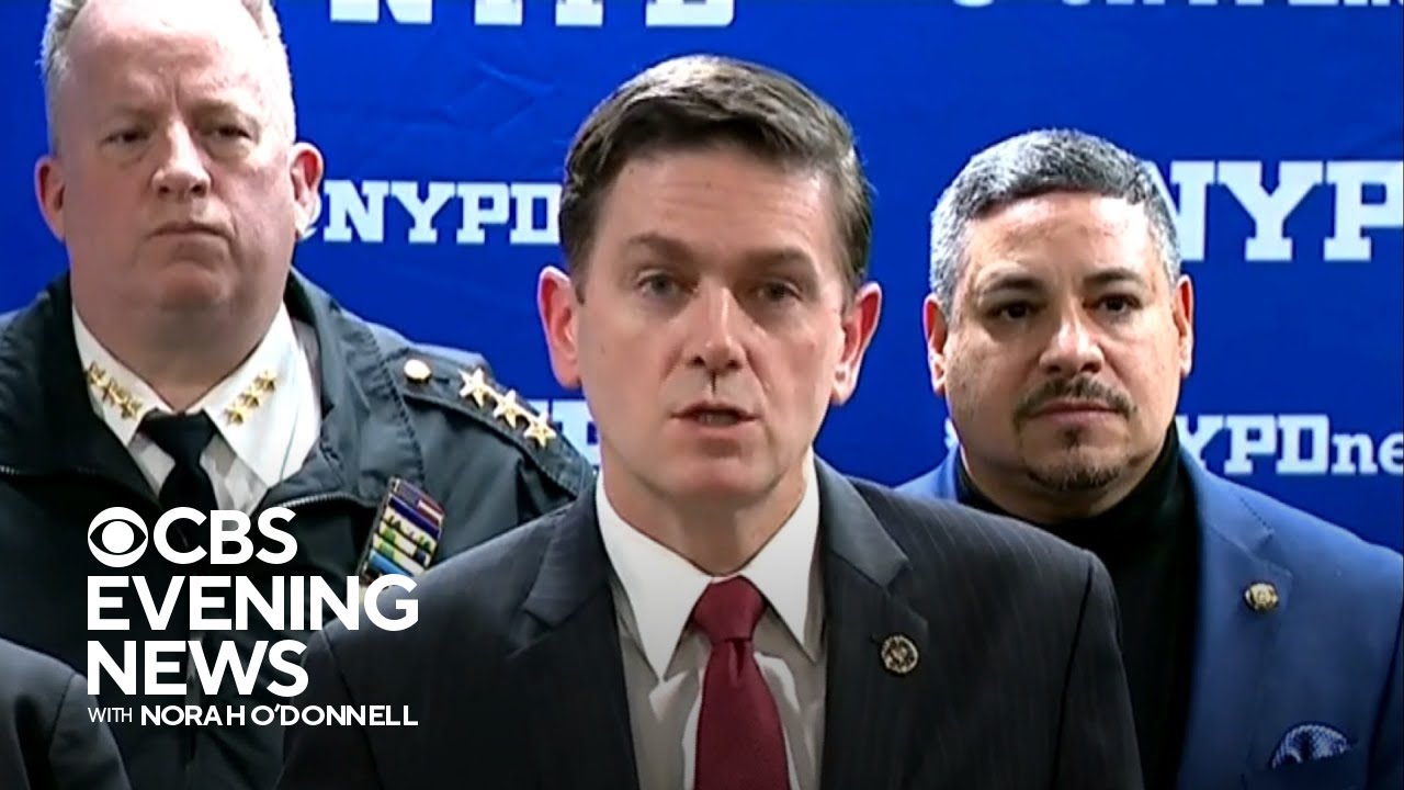 Terrorism probed in machete attack on NYPD officers