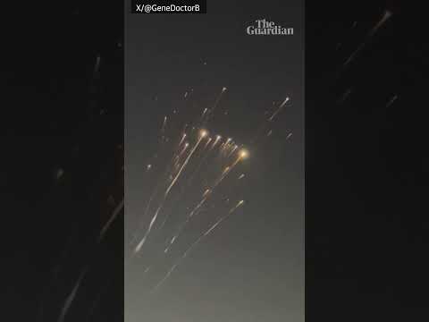 SpaceX Starship explodes and sends debris across night sky