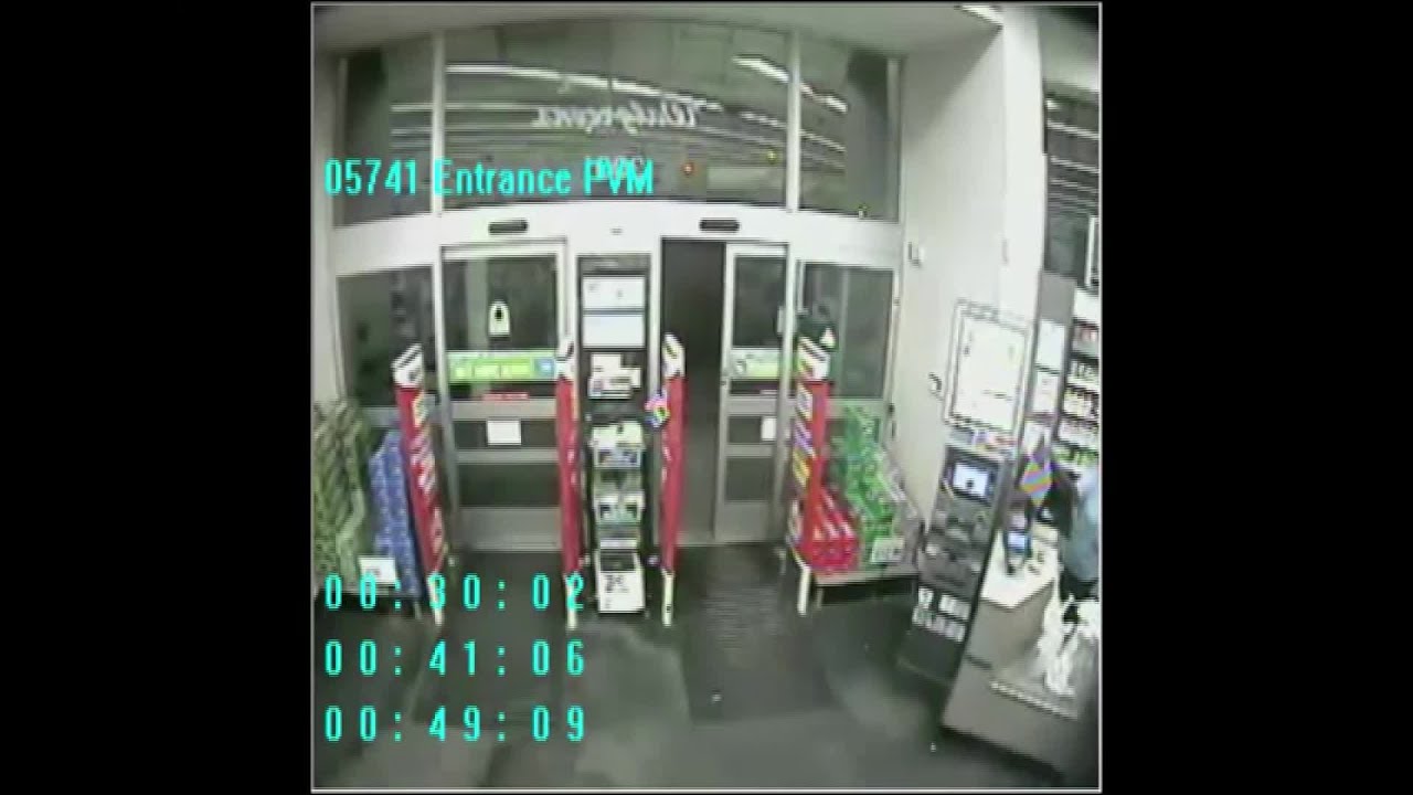 VIDEO: Police ask for help identifying suspects in Walgreens robbery