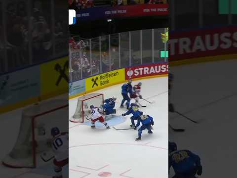 SERVUS ČERVUS! 👏 Červenka HATTRICK 🧢 | MS 2025