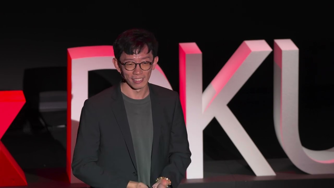 Why Speaking a New Language is Just Like Playing a Game | Cong Li | TEDxDKU