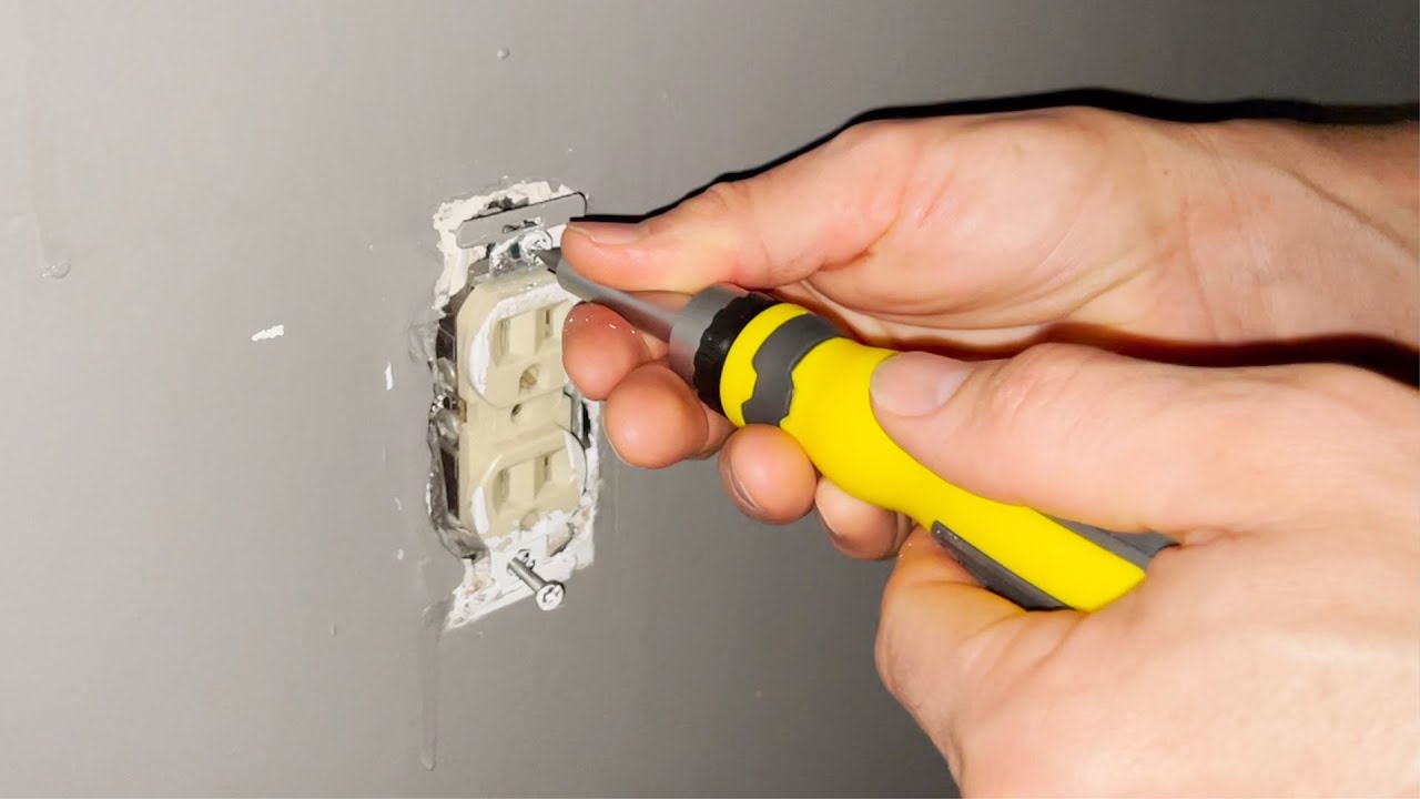 How to Replace an Electrical Outlet (4K)