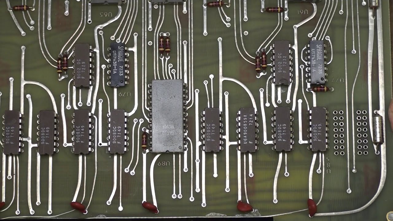 Data General Nova Processor & Comm. Basic IO Boards - A Close-Up Look