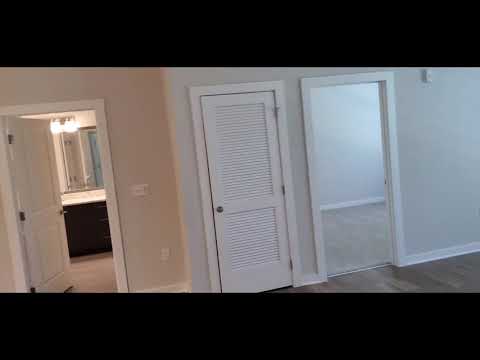 B3-2-211; 1158 sq ft