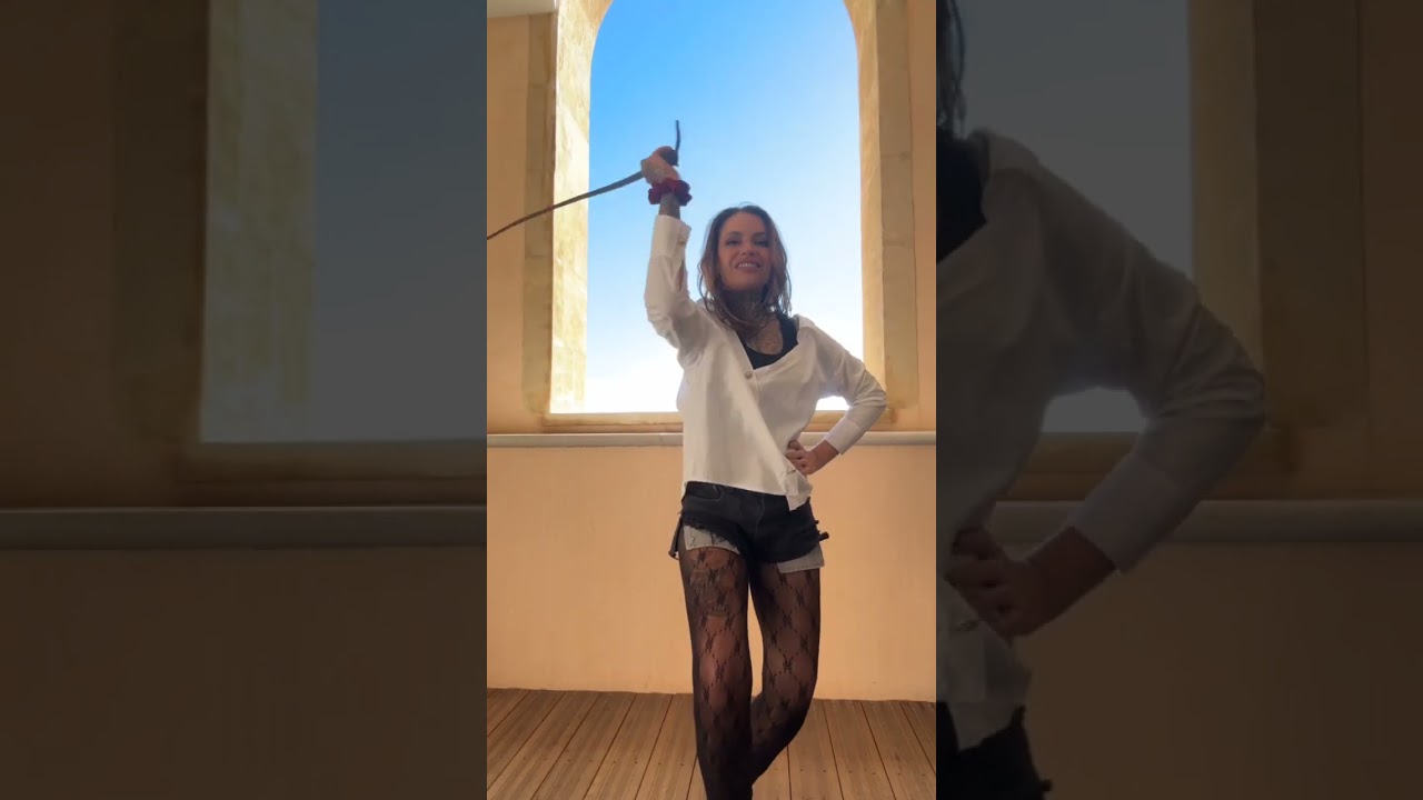@Nikkyfrench Ep 19 Whip cracking in Marseille part 1 #crackthewhip #whip #whipcracking #asmr