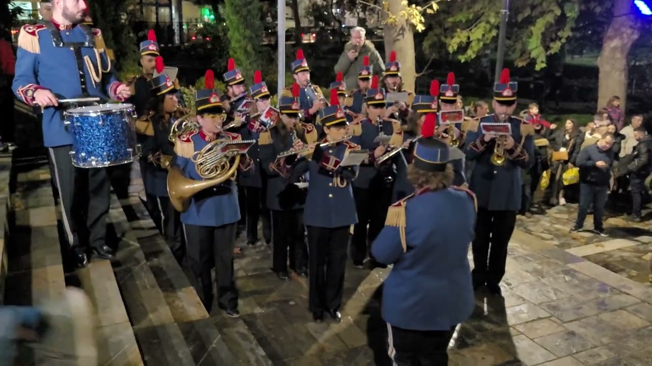 Πλήθος κόσμου στην… επιστροφή του «Πάρκου των Ευχών» στη Λάρισα - Δείτε ...