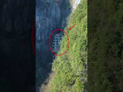 An Abandoned Building Discovered Within the Cliffs of Liang Shan, China #shorts