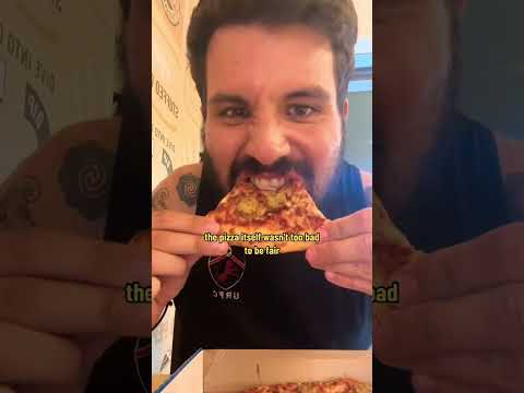 Trying domino’s in Índia 🇮🇳 #india #indian #indianfood #travel #travelvlog #dominos