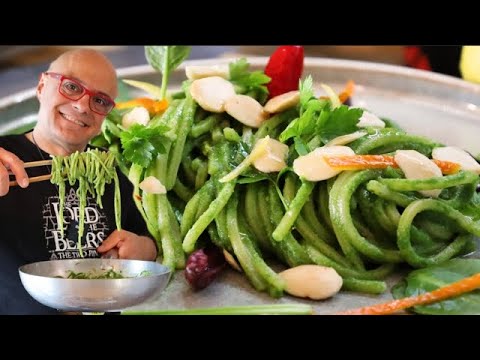 SPAGHETTI di PRIMAVERA spaghetti CREMA DI SPINACI e MANDORLE