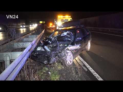 01.01.2019 - VN24 - BMW throws into the crash barriers on B236 - Police finds...
