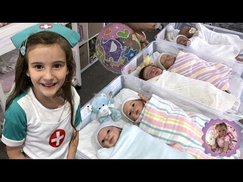 *REBORN HOSPITAL* Nurse Aliyah DELIVERS a BABY in the MATERNITY WARD!