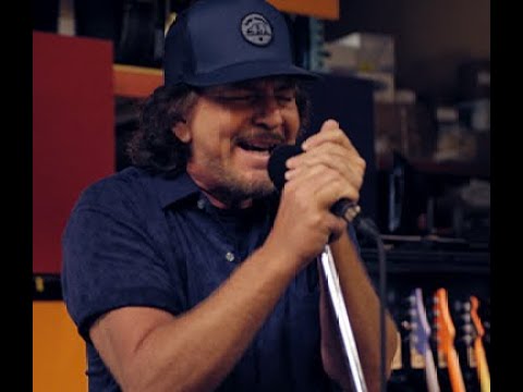 Pearl Jam - “Setting Sun” (First Official Performance) - Video