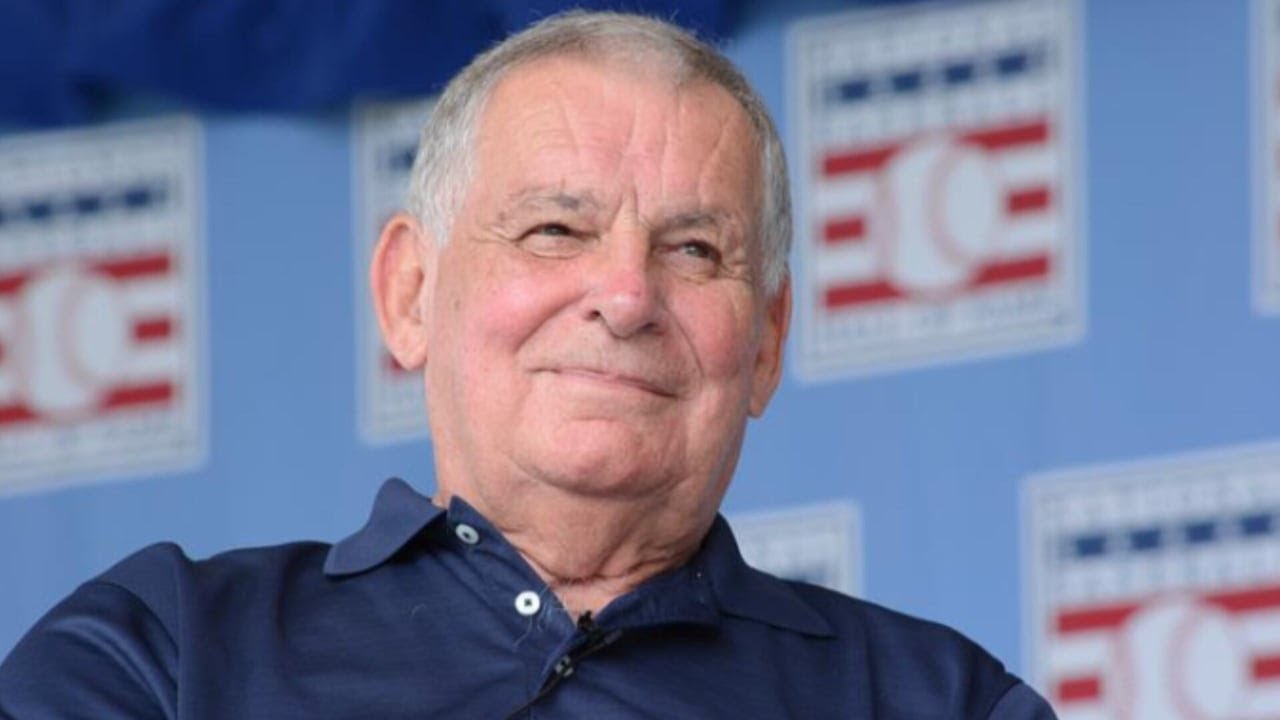 Ted Turner, Bobby Cox honored during Braves' win over Cubs