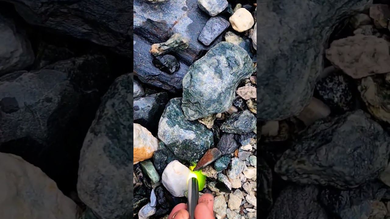 #Serpentine #jade #Nephrite #jadehunting #gemstones #adventure_with_mountaineer