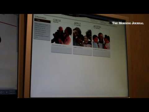 Amanda Jones of LCDJFS shows the website used to apply for #Ohio #Medicaid benefits.