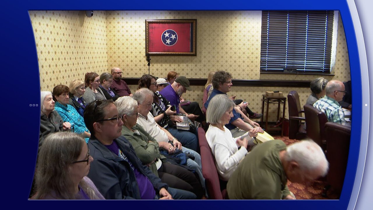 Debate grows as Rutherford Co. library board searches for interim leader