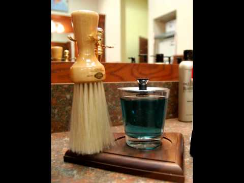 Roosters Men's Grooming Center